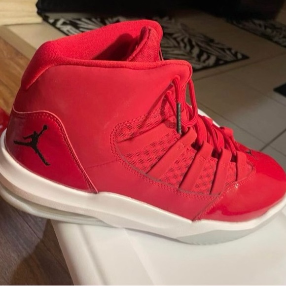 Nike MLB | Shoes | Jordan Max Aura Red | Poshmark